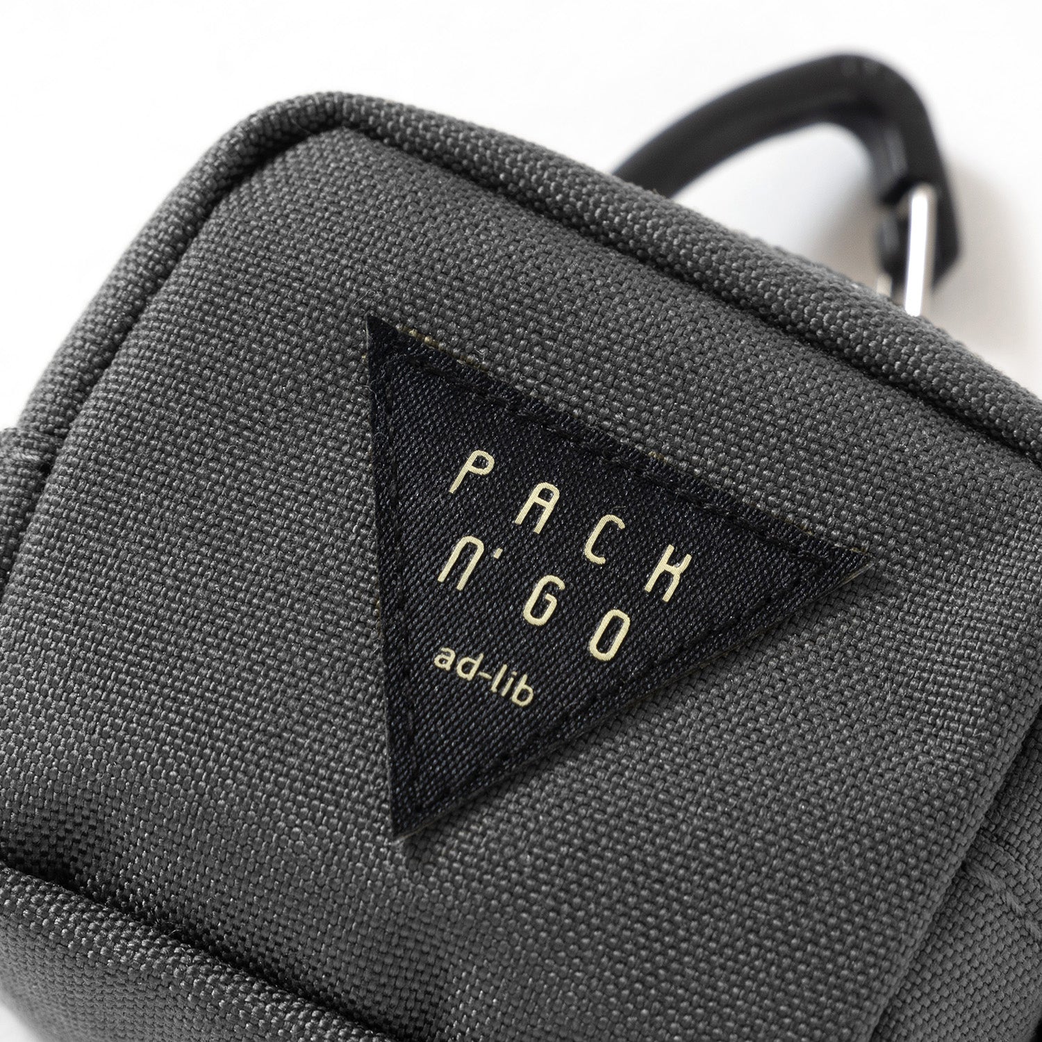 (BA269) AirPods Case – ad-lib